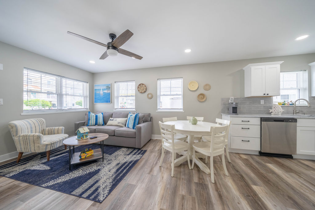 Unit 5 * Cozy Condo, 1.5 Blocks to Beach w/ Private Porch - North ...